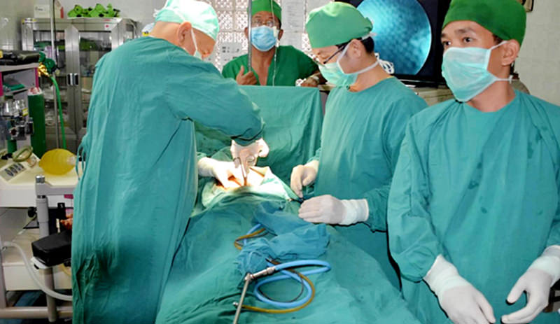 Odyssey Tours Guest Story: This Doctor Is a True Model for Us