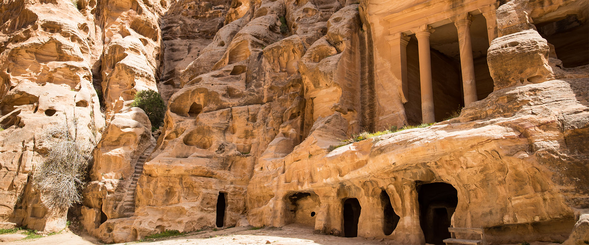 Jordan Travelogue: Stone Architectural Experience