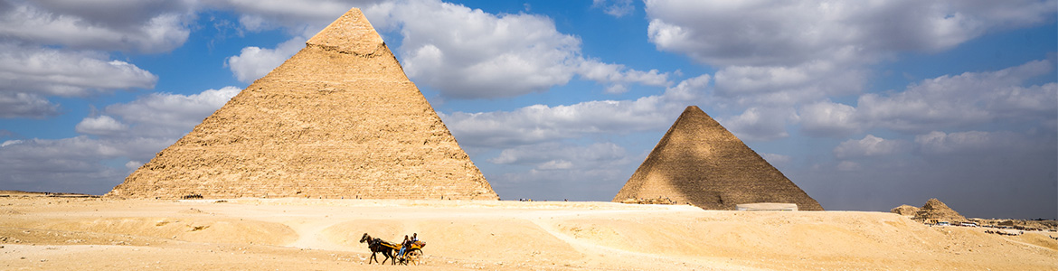 Must-See Attractions in Egypt - Pyramids, Temples, Red Sea