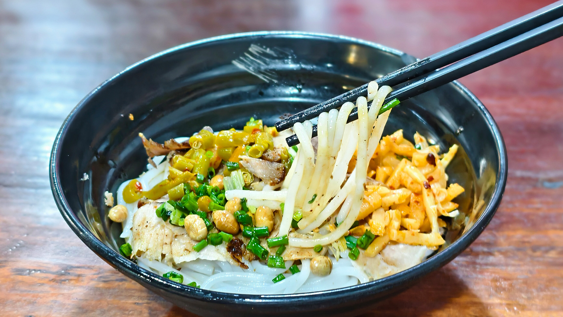 Guilin Rice Noodles: Must-Try Food in Guilin