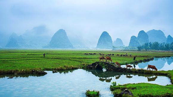 Top 6 Places to Visit in China in June | Weather & Festivals