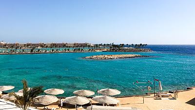 Explore Egypt Highlights by Rail: Pyramids, Nile Cruise, Luxor