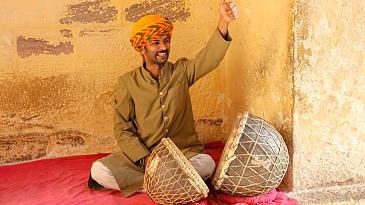 A Brief History of India's Taj Mahal