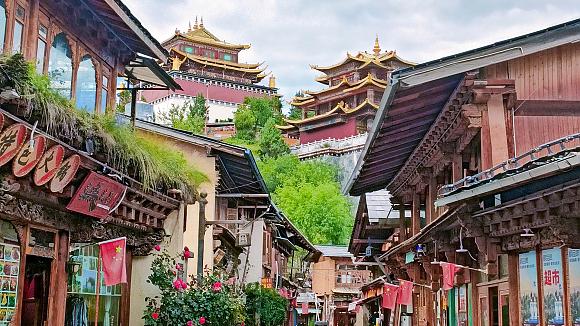 Shangri-La Travel Guide: Top Attractions & Best Times to Visit
